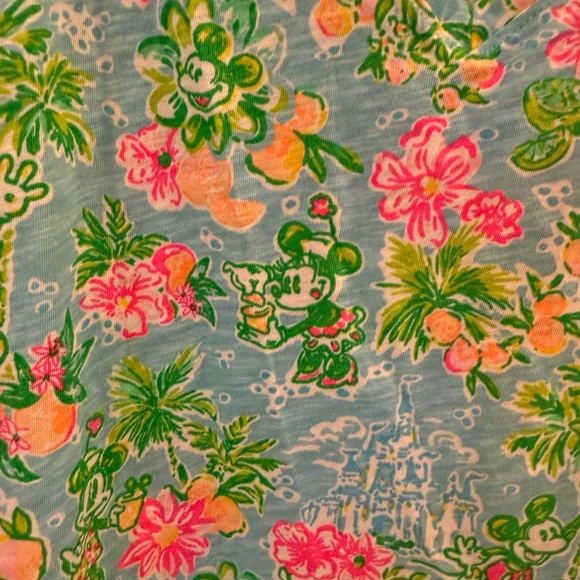 Lilly Pulitzer | Tops | Lilly Pulitzer Disney Floral Print Tshirt ...